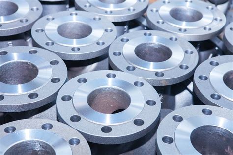 Advantages Applications Of Flanges Universal Metal Corporation