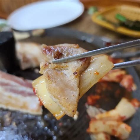 차사소닷컴 차사소닷컴 Added A New Photo — At 새벽식당