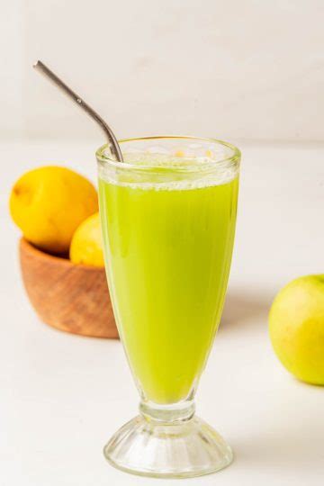 How To Make Celery Juice Low Carb Yum