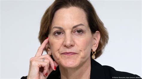 Anne Applebaum Atakuje Elona Muska Dw 24 11 2024