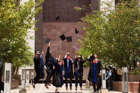 Graduation2023 Nsu Gratitude Marketing Internationalbusiness Batch2020 Antara Roy