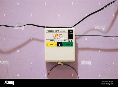 Connectedm Modem Connection Hi Res Stock Photography And Images Alamy