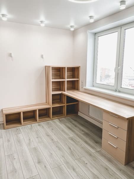 Рабочая зона в детской комнате это важный элемент который помогает создать удобное и