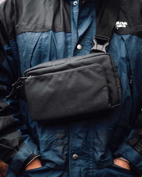 Чоловіча сумка слінг бананка 590 грн Сумки через плече Харків на Olx