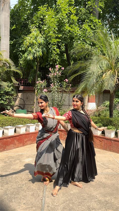 Srishti Singhal Classical Dancer Urge To Dance On This Masterpiece 🪷🪞