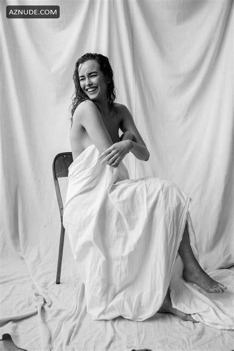 Sarah Stephens Nude Shows Her Naked Body In A Studio Photo Shoot By