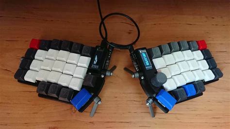 Free 3d File Lily58 Ergonomic Keyboard Case ⌨️ ・3d Printable Design To