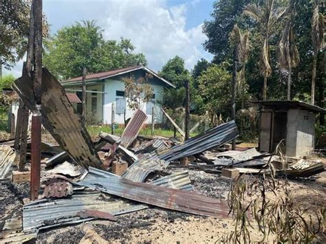 ထားဝယ်၊ သင်္ကန်တုံးရွာသား ၁ ဦးကို စစ်တပ်က ပစ်သတ်ပြီး နေအိမ် ၈ လုံးကို မီးရှို့ဖျက်ဆီး၊ တနင