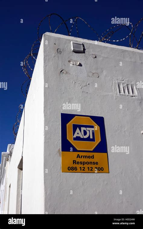 Armed Response Hi Res Stock Photography And Images Alamy