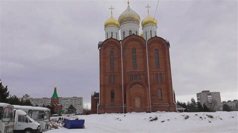 00292челов ураган храм христово воскресения вид немног подальше больший обзор 07 01 2020г