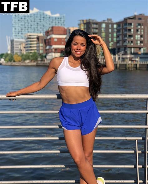 Fernanda Brandao Sexy Topless 10 Photos The Fappening Stars