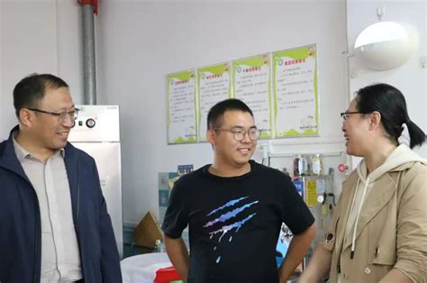 走访视察实习生，关心勉励促成长 教育学院开展实习回访工作 榆林学院教育学院