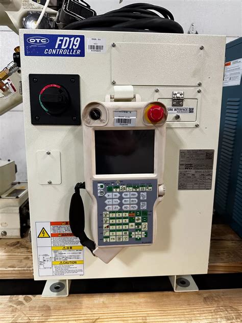 Otc Fd V8 Aluminum Welding Robot W Fd19 Controller New Welbee P400 Ii