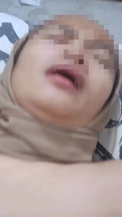 令人难忘的时刻来自“与我的头巾嫂子嫂子出轨的紧致阴户 Minokiiko” Xhamster