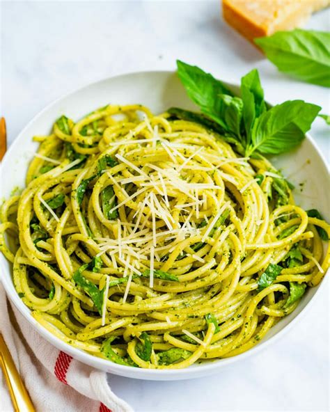 Easy Basil Pesto Pasta Recipe