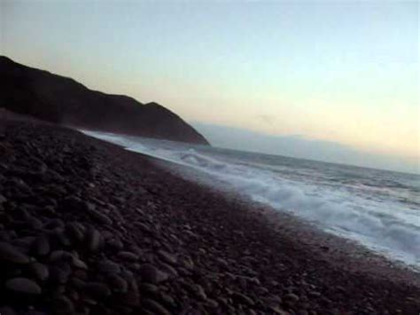 歡迎來聽阿塱壹古道鵝卵石的海浪聲2011 04 08 2 AVI YouTube