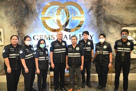 กรมการค้าภายใน ร่วมกับ สคบ และเครือข่ายตรวจสอบผู้จำหน่ายอัญมณีเจียระไน และเครื่องประดับอัญมณี