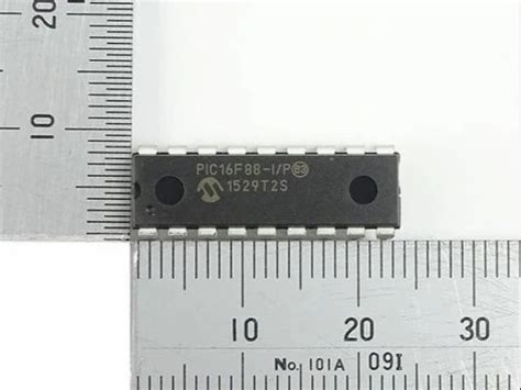pic16f88 i p microchip microcontrollers at ₹ 355 piece programmable