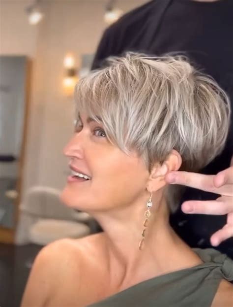Older Women Are Loving These 100 Flattering Short Haircuts In 2024