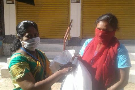 Tns Toddy Tappers Struggle For Survival As Lockdown Keeps Their Customers Away Kochipost