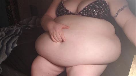 Ssbbw Playing With Her Huge Belly Hang