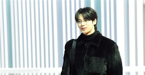 포토 변우석 압도적인 기럭지