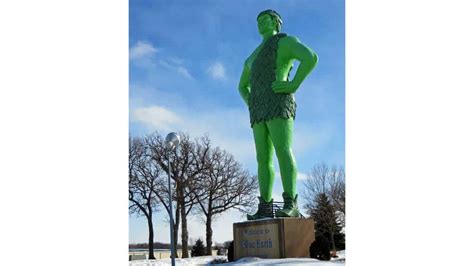 19 Americas Most Peculiar Roadside Attractions You Wont Want To Miss