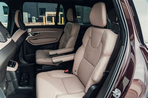 View Interior Photos Of The 2025 Volvo Xc90 T8 Hybrid