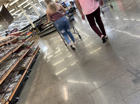 Candid Feet1