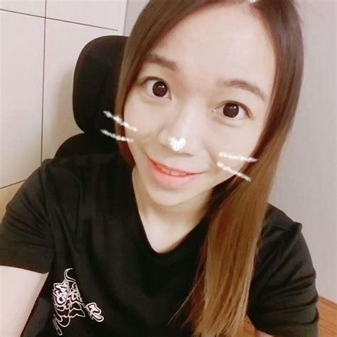 你放心我還有一個一顆星是這樣 請問去按摩身體一小時 當天都沒問題 回家兩天後突然癌症末期 插鼻胃管 情況嚴重 大量吐血 沒去看醫生 第一時間