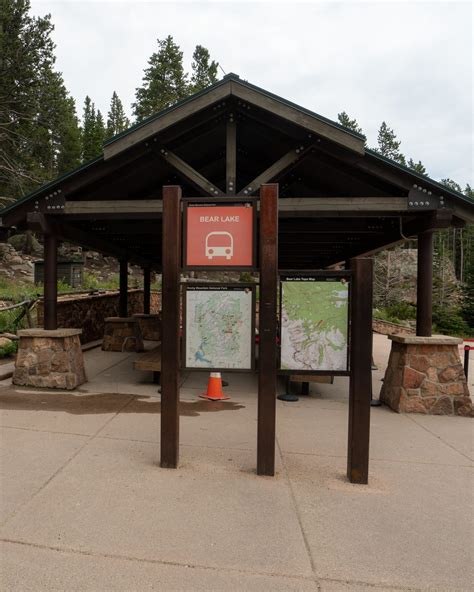 Guide To Hiking Lake Haiyaha That Colorado Couple