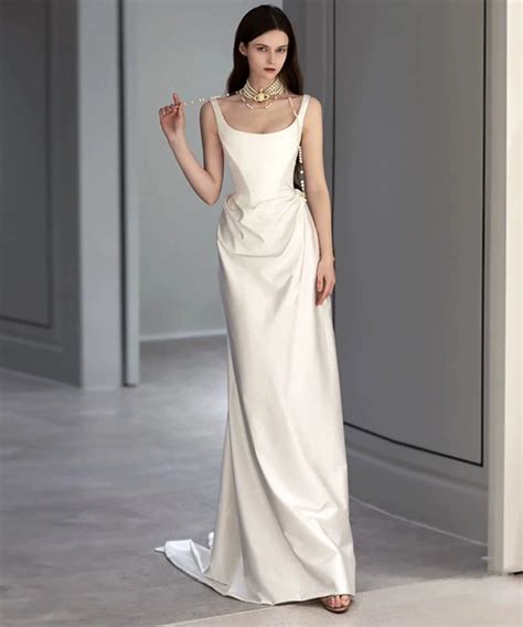 사운즈 허리셔링 웨딩드레스 이브닝 연주회 셀프웨딩 브라이덜샤워 드레스