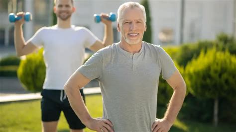 Mon Père Jure Que Cet Exercice Est Le Meilleur Remède Anti âge Et Ce N