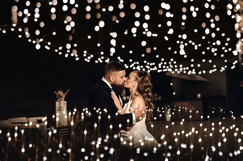 Bokeh Candlelight Kiss Photo By Laura Žygė Photography