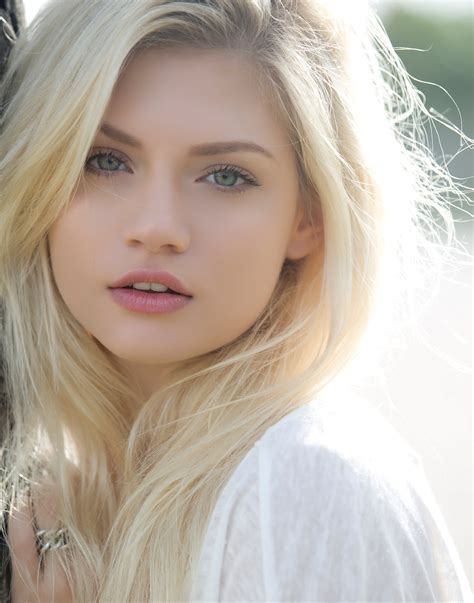 A Blonde With Green Eyes Prettygirls