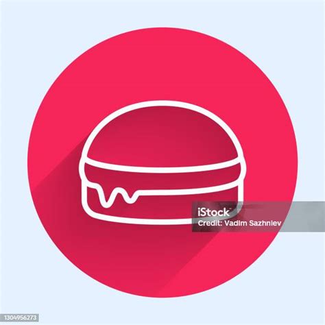 긴 그림자로 격리 된 화이트 라인 버거 아이콘 햄버거 아이콘 치즈버거 샌드위치 사인 패스트 푸드 메뉴 빨간색 원 버튼입니다 벡터
