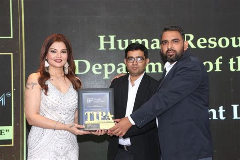 Awdhesh Kumar On Linkedin Received The Iconic Platinum Award On Behalf Of Jk Cement Ltd For