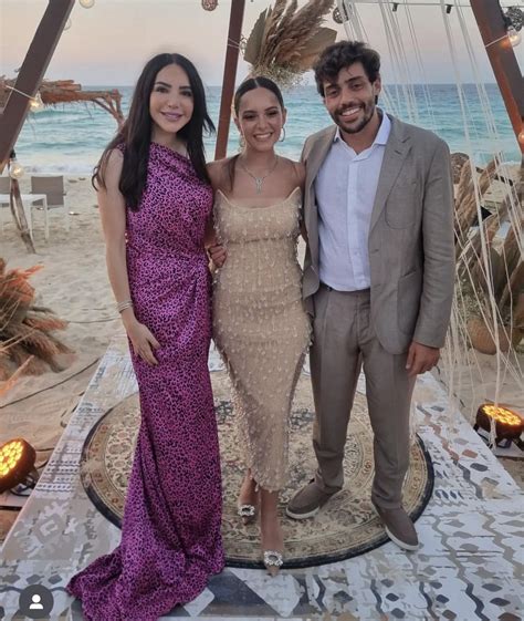 بحضور زوجها يوسف الشريف لقطات من حفل خطوبة شقيقة إنجي علاء قناة صدى