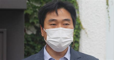 이재명 의원 논문 표절 특별감사청구 기자회견하는 이종배 시의원