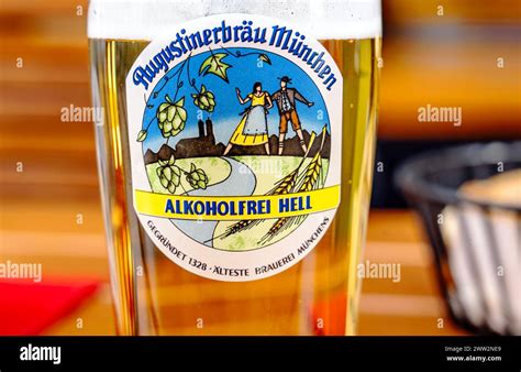 Das Neue Augustiner Alkoholfrei Hell Bierglas Mit Dem Neuem Logo