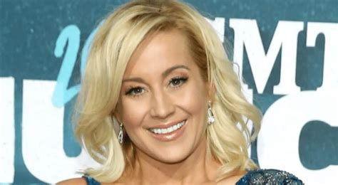 Kellie Pickler Body Measurements Height Weight Bra Size Shoe Size