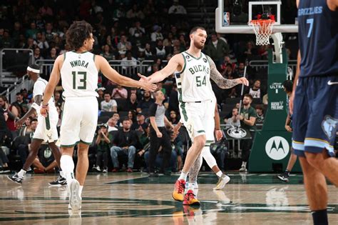 პრესეზონის პირველ მატჩში სანდრო მამუკელაშვილმა 15 ქულა მოაგროვა Belive Ge