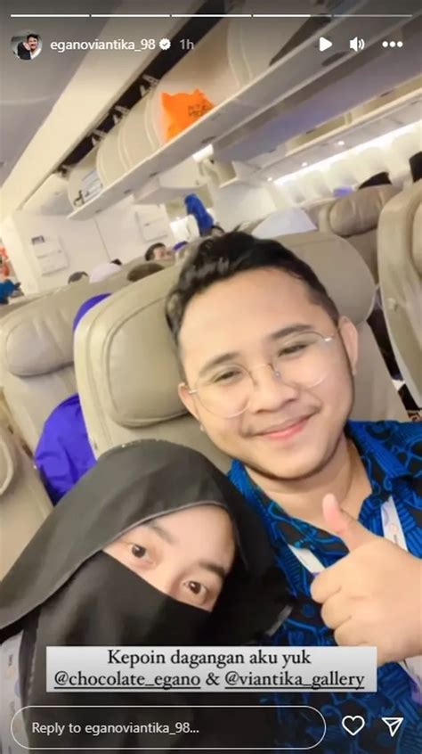 Long Time No Hear 8 Portraits Of Ega Noviantika And Rafly Da Departing For Umrah Together To The