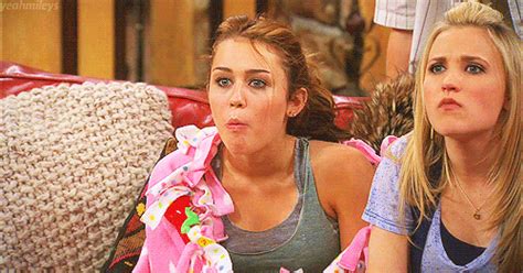 10 Hannah Montana Reactions To Miley Cyrus Naked Antics Yourtango