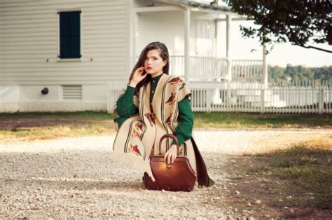 Virginia Model Model Fashion Tote