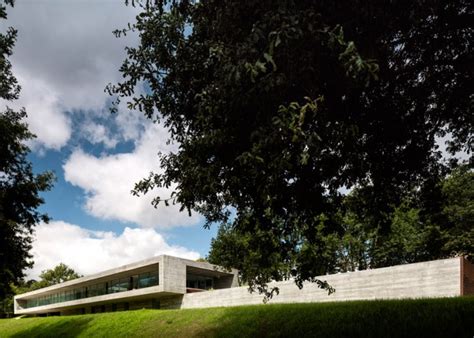 Casa De Sambade By Spaceworkers Stretches Along A Terraced Plot