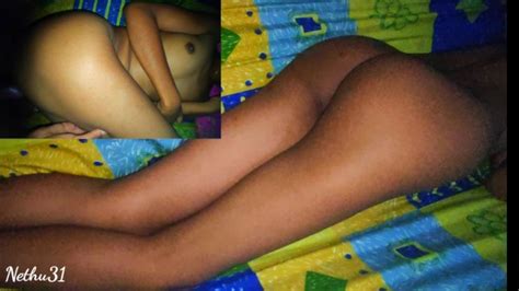 ක්ලාස් කට් කරලා හොදම යාලුවා එක්ක රූම් ගිහින් Sri Lankan Homemade Couple