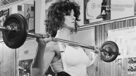 Bodybuilding Pioneer Lisa Lyon Dies At 70 Tmz Reports Fox 11 Los Angeles