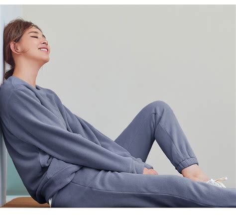 Set Stl 메트로 Ny 후리스 맨투맨 And 메트로 Ny 후리스 조거 팬츠 세트