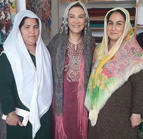 بیوگرافی مینا نوروزی؛ بازیگر پرسابقه سینما و تلویزیون ستاره